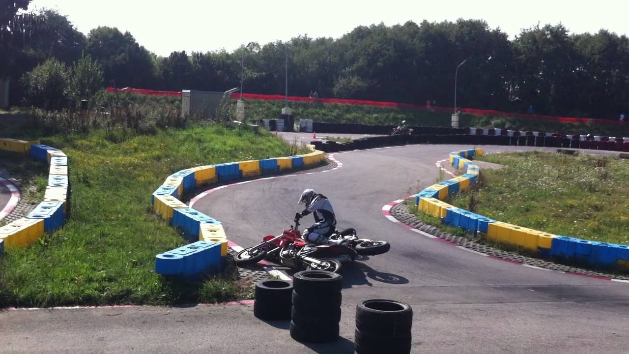 Supermoto AMC Memmingen highsider crash 2012 - YouTube