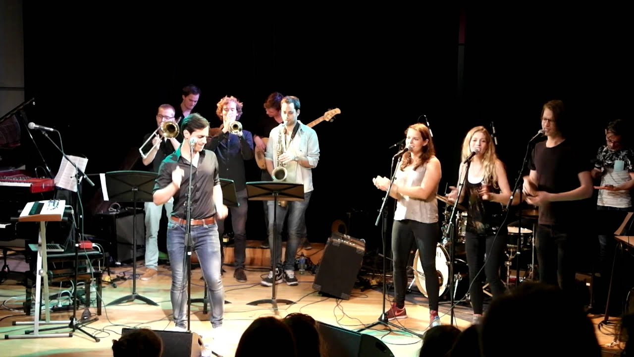 Jonathan Vroege - Must be the Water (live) - YouTube