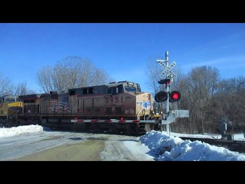 UP 5951 South MITPS Fimed At North Kasper Siding Awesome Extra Horns (2-12-2023) - YouTube