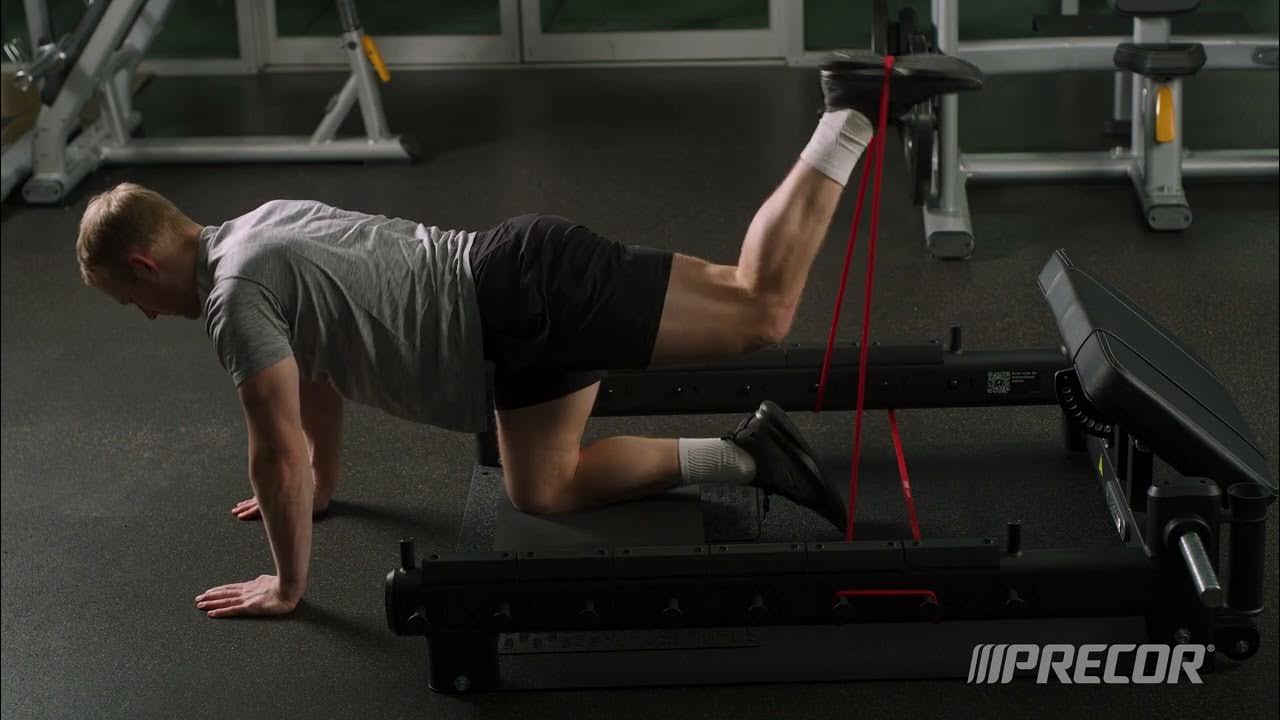 Guía de ejercicios con el glute builder bridge bench de Precor - YouTube