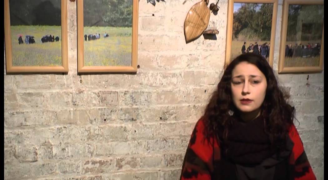 Dressing the dead- Pia Interlandi - YouTube