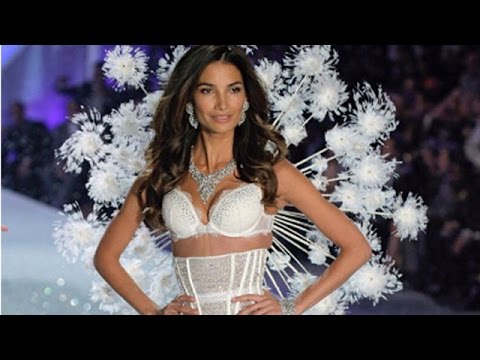 Lily Aldridge cooks in lingerie