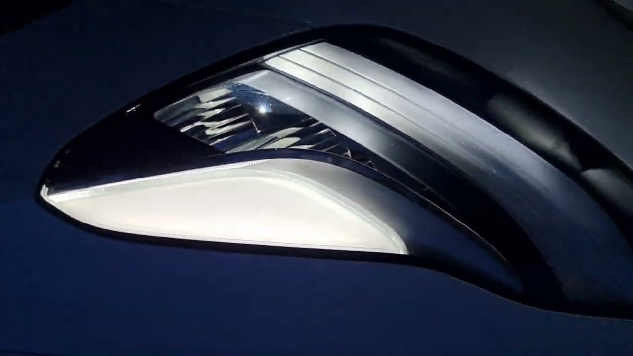 tesla model 3 drl flickering - YouTube