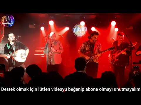 Türkiye'nin En Çok Dinlenen Müzik Grubu Dedublüman'dan Muhteşem \