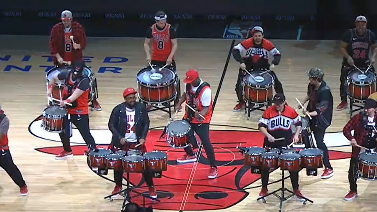 Chicago Bulls Stampede Drumline - YouTube