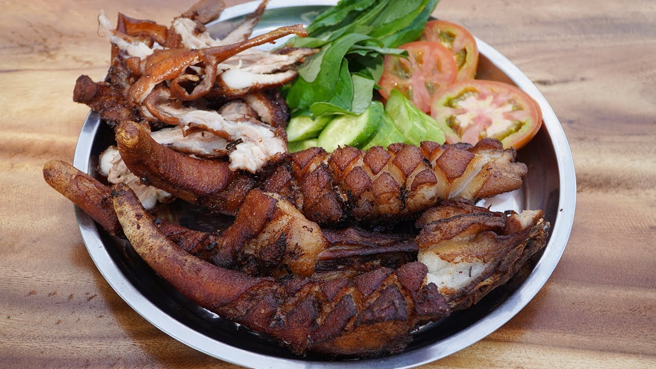 Deep Fried Pig Tails Recipe / Kdeb Cooking - YouTube