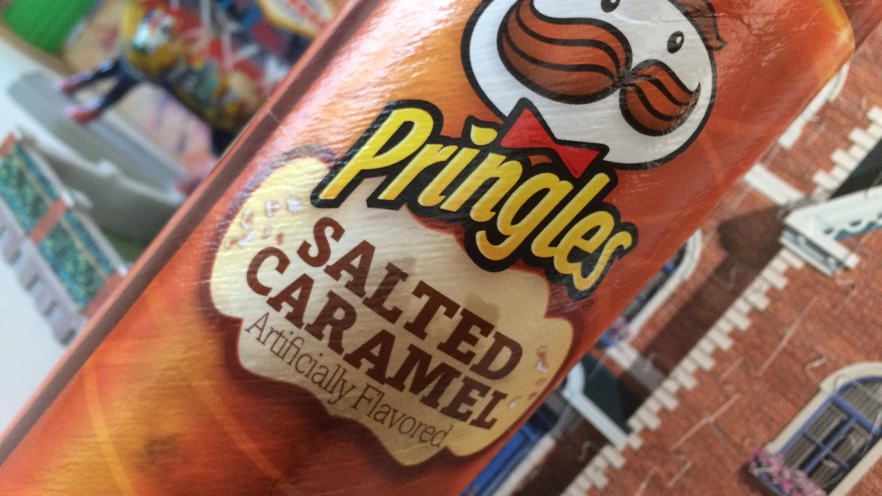 PRINGLES Salted Caramel - Produit Américain. - YouTube