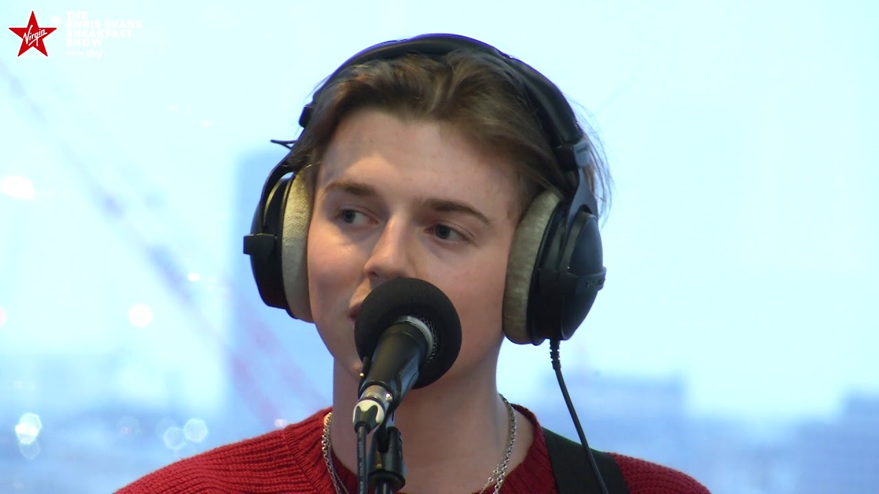 Isaac Stuart - Do You Like It When We Lay Like This? (Live on The Chris ...