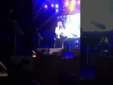 Aleyna tilki KIBRIS güzelyurt portakal festivali konseri