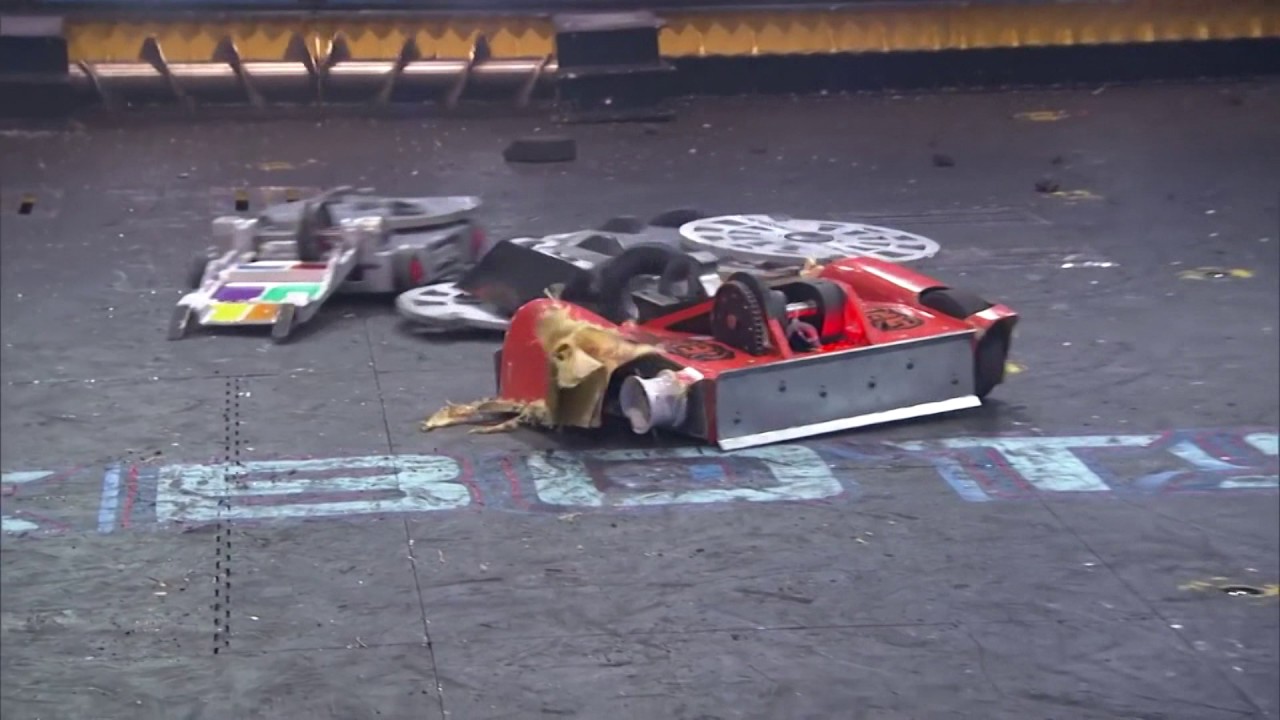 BattleBots DESTRUCTION - Complication - YouTube