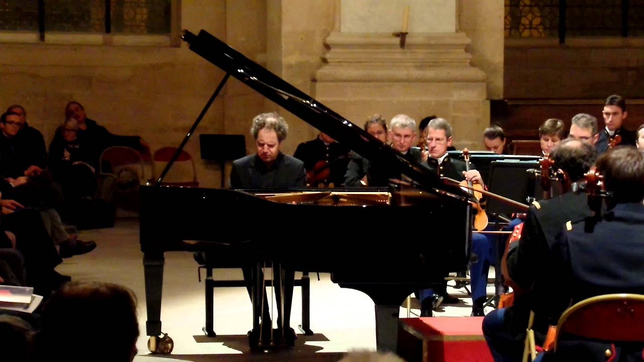 NICOLAS STAVY, concert du 04 décembre 2014 aux Invalides, Paris - YouTube