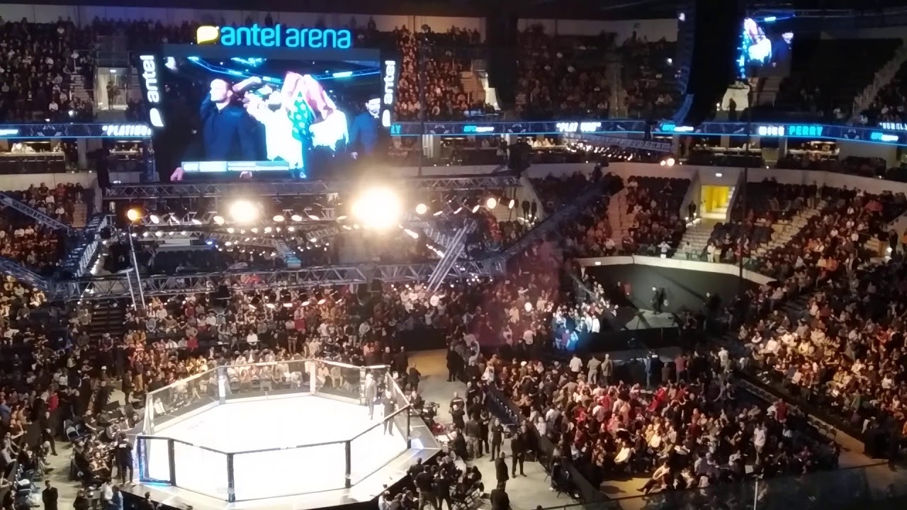 Mike Perry walk out entrance UFC URUGUAY - YouTube