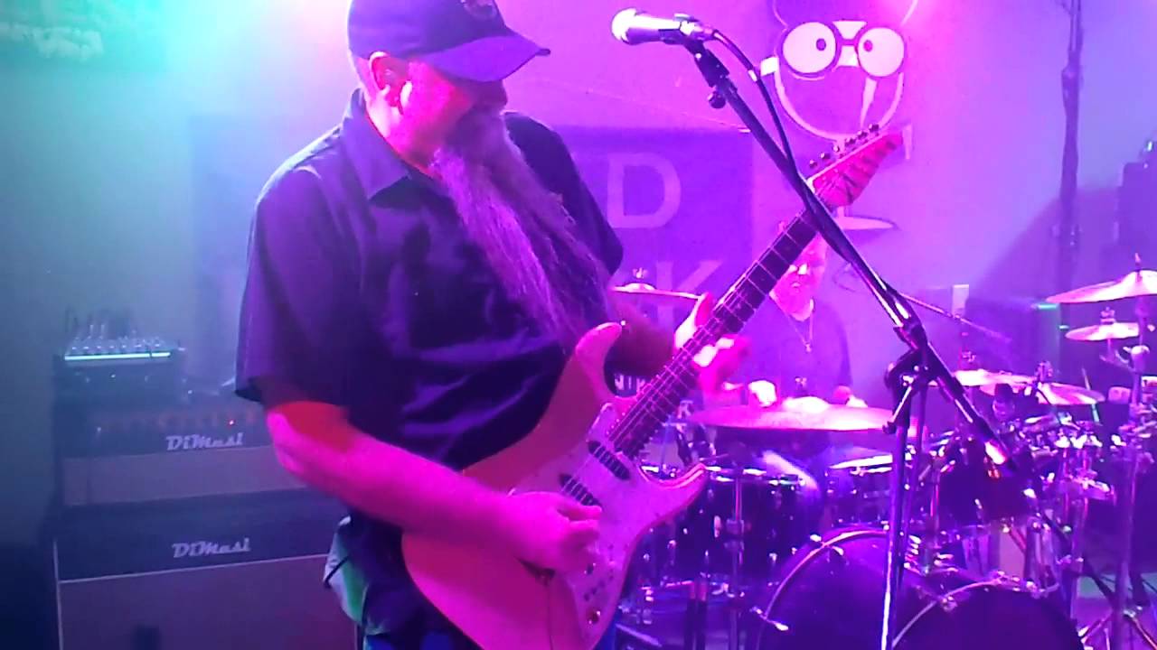 Vivid Black band covers Robin Trower's- Day of the eagle - YouTube