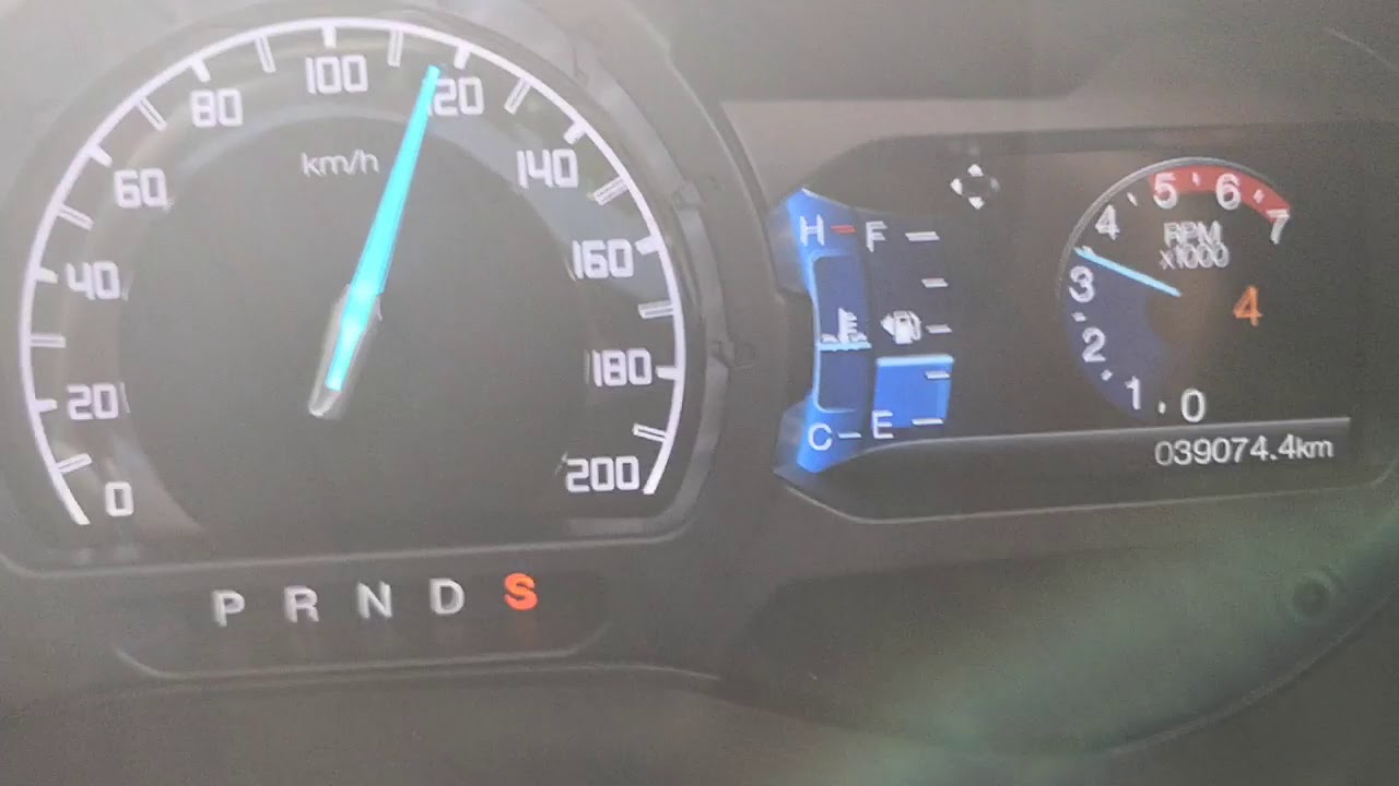Ford Ranger 3.2 Auto 0-195 km/h acceleration - YouTube