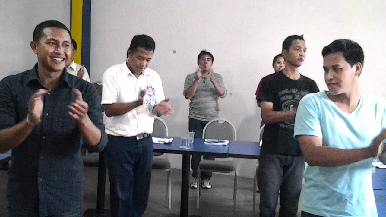 Iwan Entertraining - Opening Dance @ Circus Waterpark Before Training ...