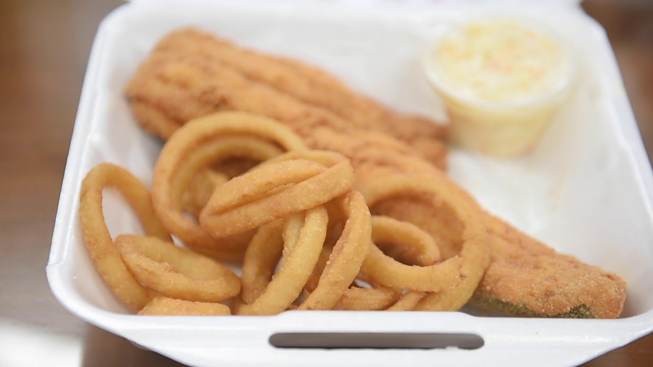 On the hunt for CNY's best fish fry: Atlantic Seafood - YouTube