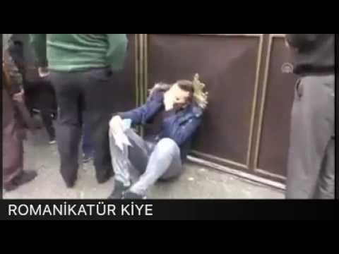 YGS'ye geç kalan öğrenci, sınava alınmadığı okul kapısında gözyaşlarına boğuldu