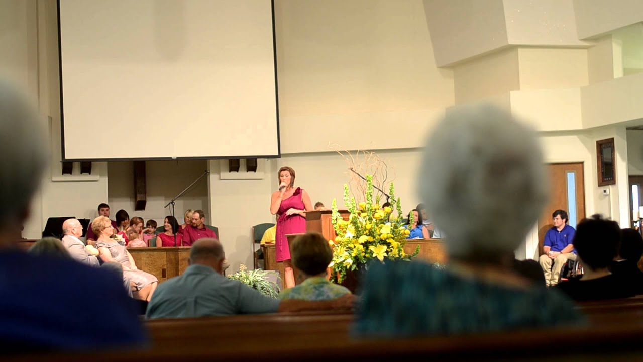 Amber Knight singing "At Last" - YouTube