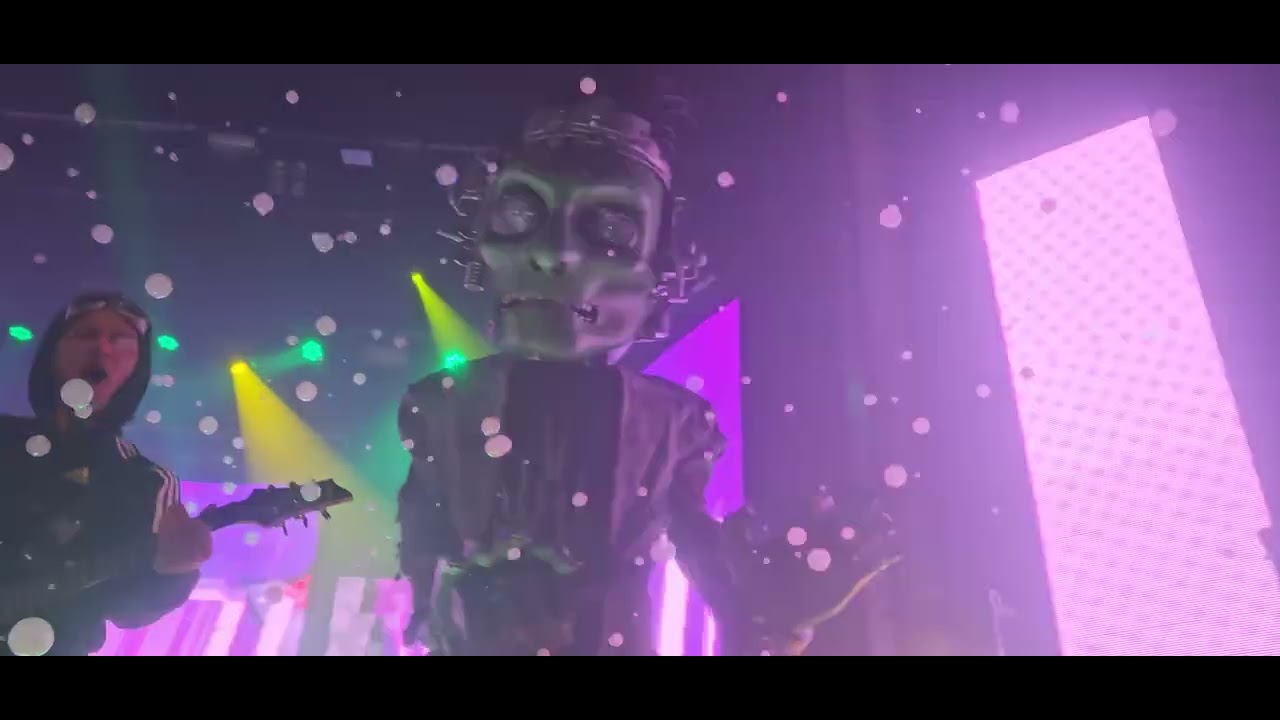 Static-X "ZOmbie" live from the Vogue Theatre Vancouver - YouTube