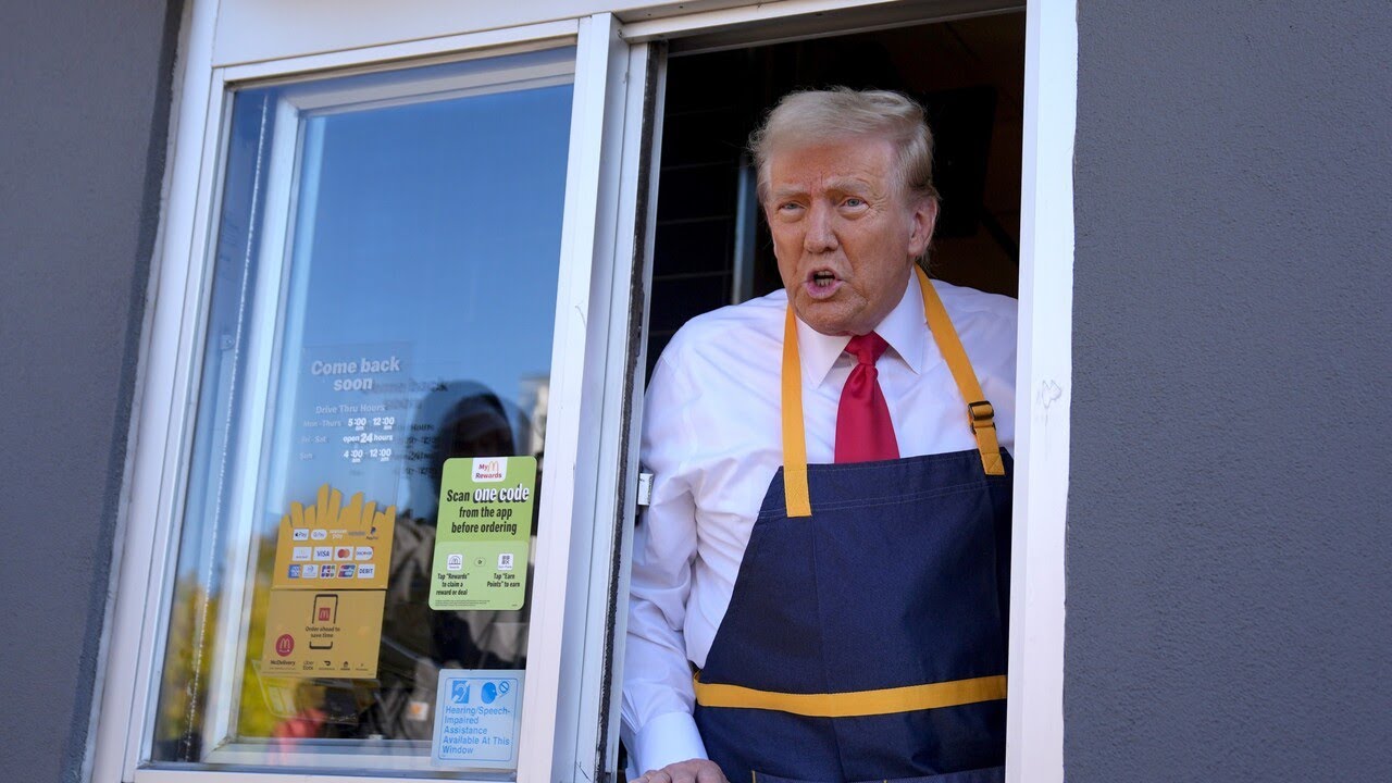 'Brilliant campaign move': Donald Trump works the fry station at ...
