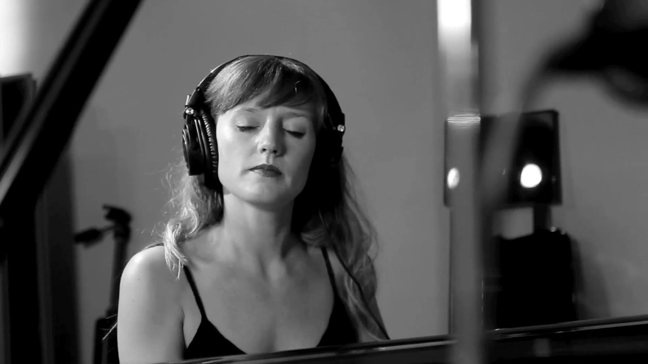 Lucía Rey Trío - REFLEXION - YouTube