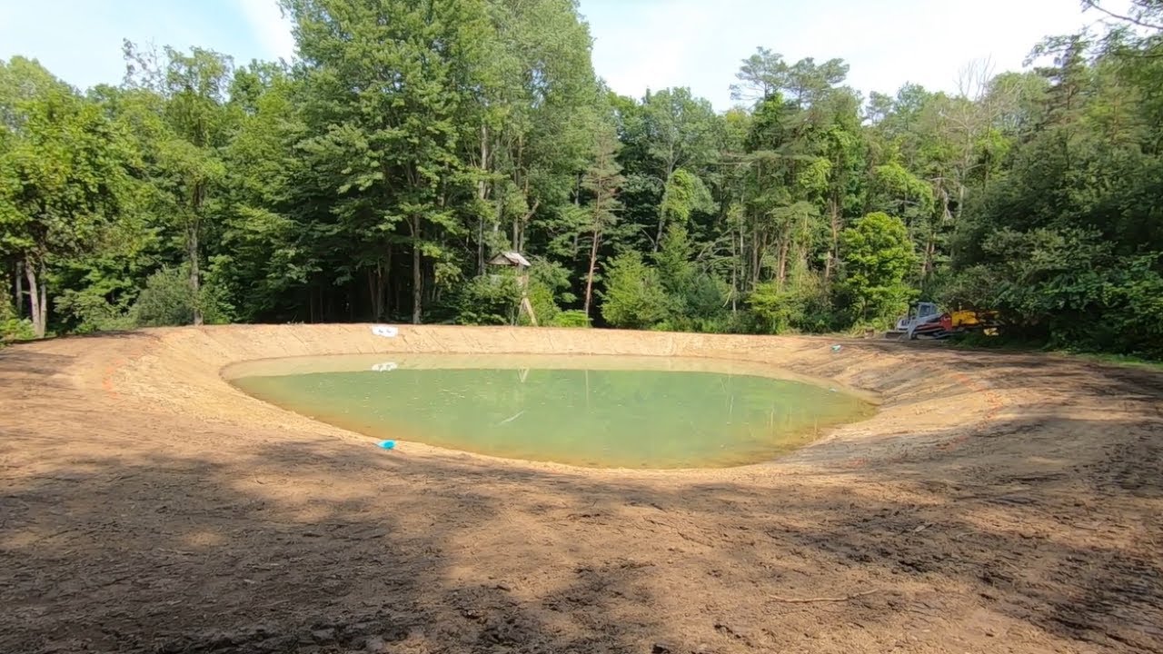 6 Day Pond Build - In 13 Minutes! - YouTube