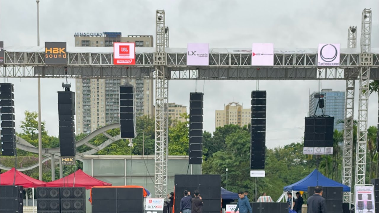 Demo Line Array Lx acoustic Tại Plase Show 2025 | Đứng Cạnh JBL 3.5 Tỉ ...