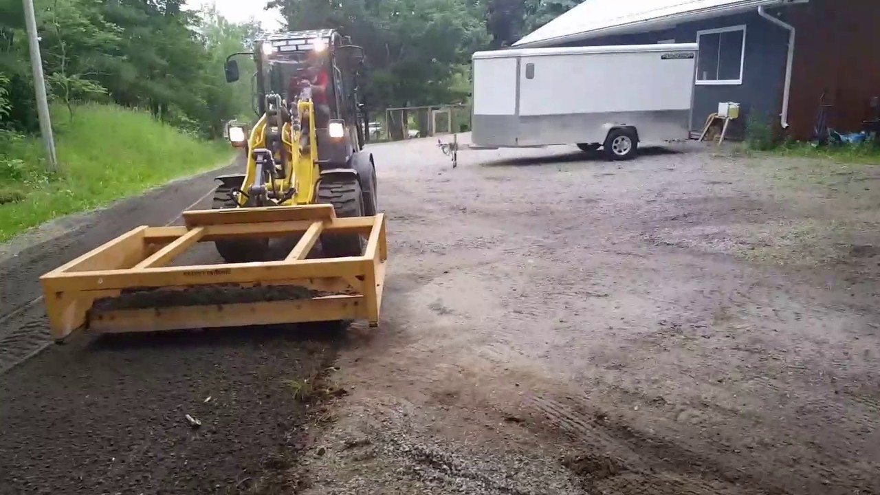 June 15 2017 DoMor Grader on driveway with Wacker- Neuson Wheel loader ...