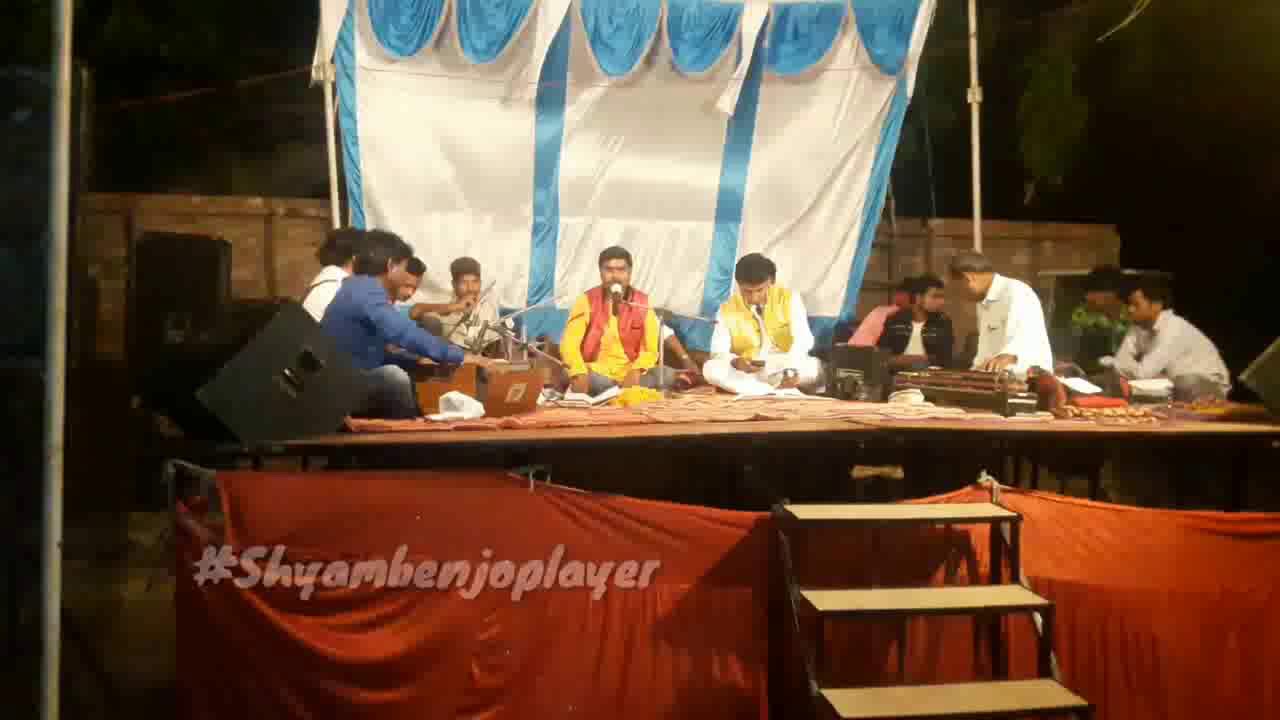 Best Hindi song on the stage Hindi 🎶..... - YouTube