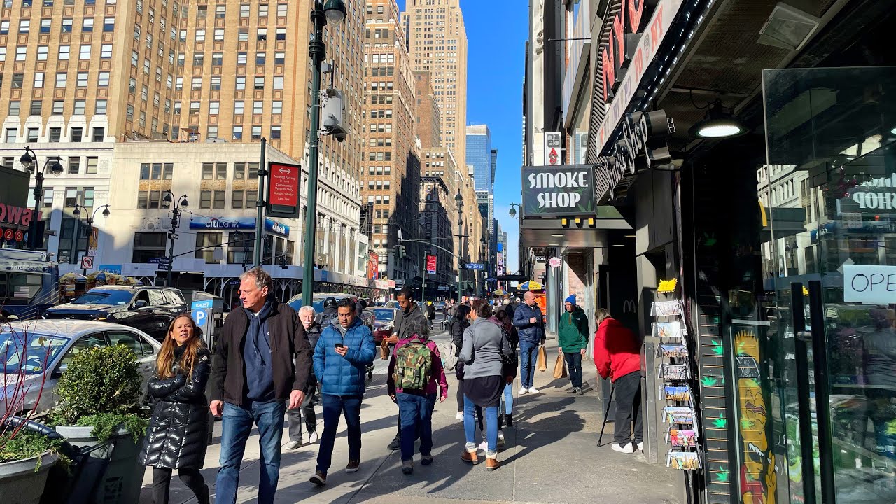 NYC Live Exploring Manhattan Sunday morning 04 dec 22 - YouTube