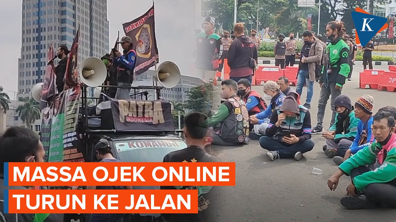 Demo Kenaikan Harga BBM, Jalan Merdeka Barat Ditutup Kawat Berduri ...