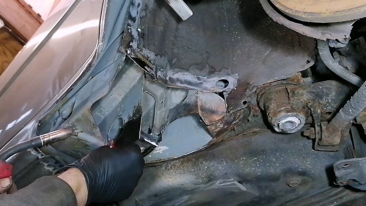 Can I save the IS200 from a major rust problem? Part 2 - YouTube