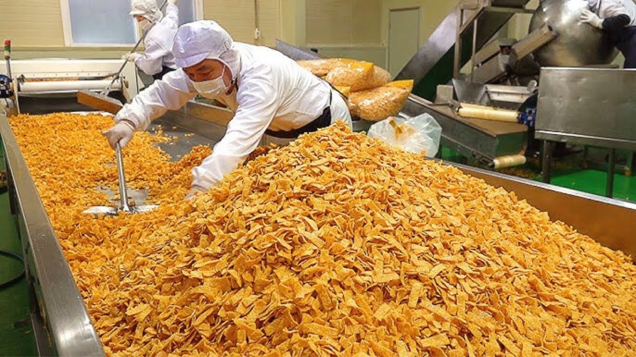 How Corn Puff snacks are made | Corn Puff snacks factory - YouTube