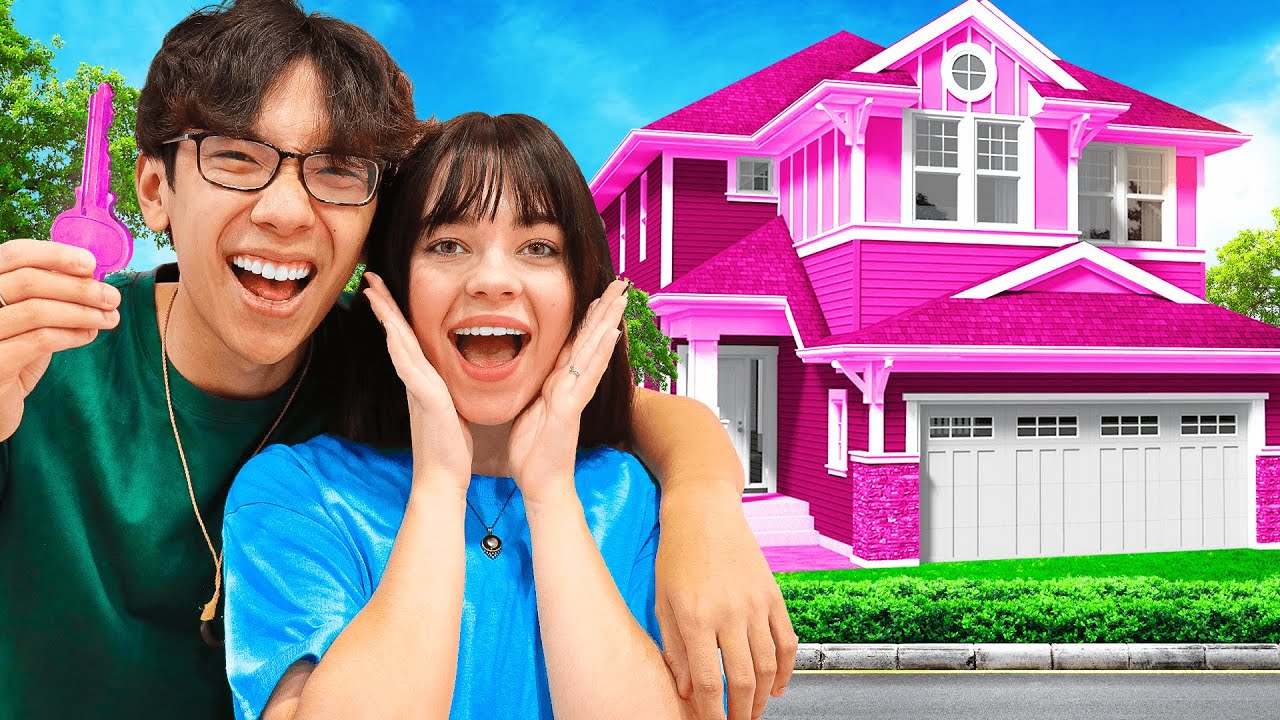 Surprising My Girlfriend With GIRLS ONLY House! - YouTube