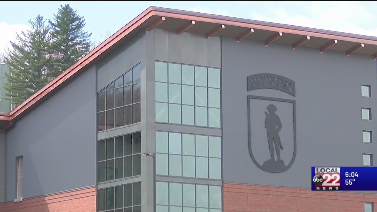 Army Mountain Warfare School opens - YouTube