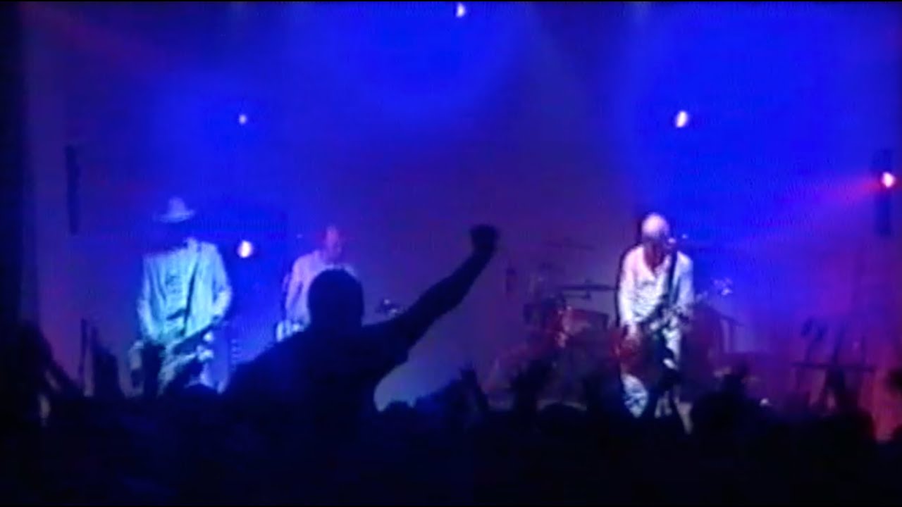 APULANTA "Singlet"-live at Sibeliustalo, Lahti (11, 2003). VHS-rip ...