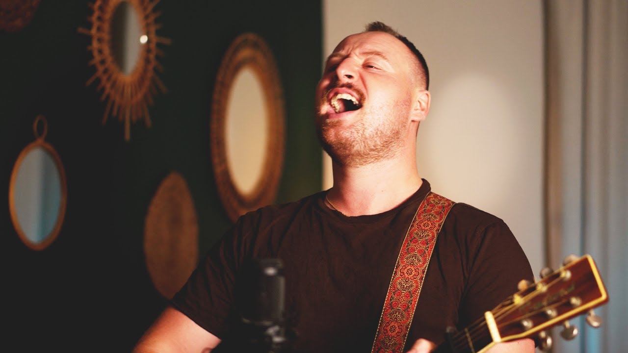 Sex On Fire | Kings Of Leon Acoustic Cover | Matt MacGregor - YouTube