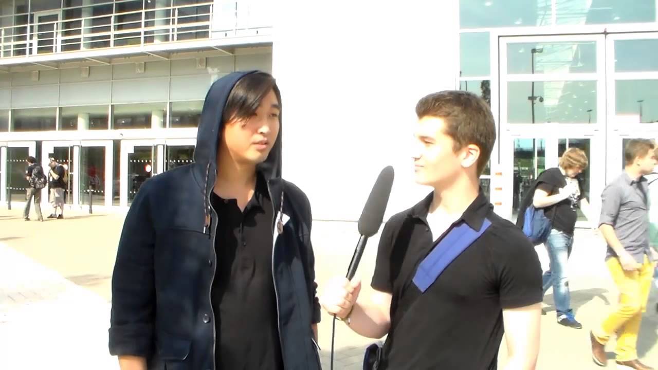 Gamescom 2013 - Daniel "Budi" Budiman (GameOne) Interview - YouTube