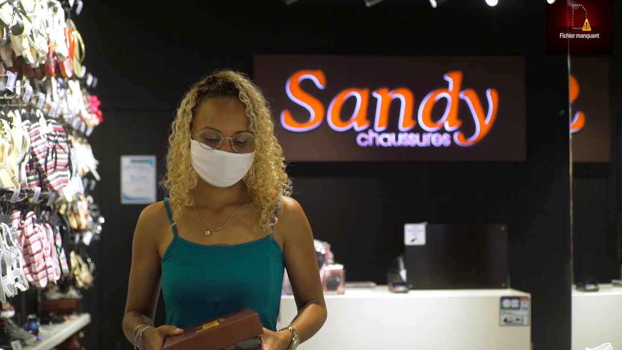 Sandy Chaussures - YouTube