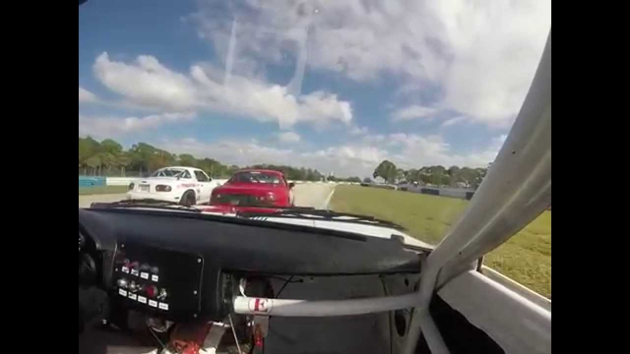 SCCA Turkey Trot Miata and RX7 Crash - YouTube