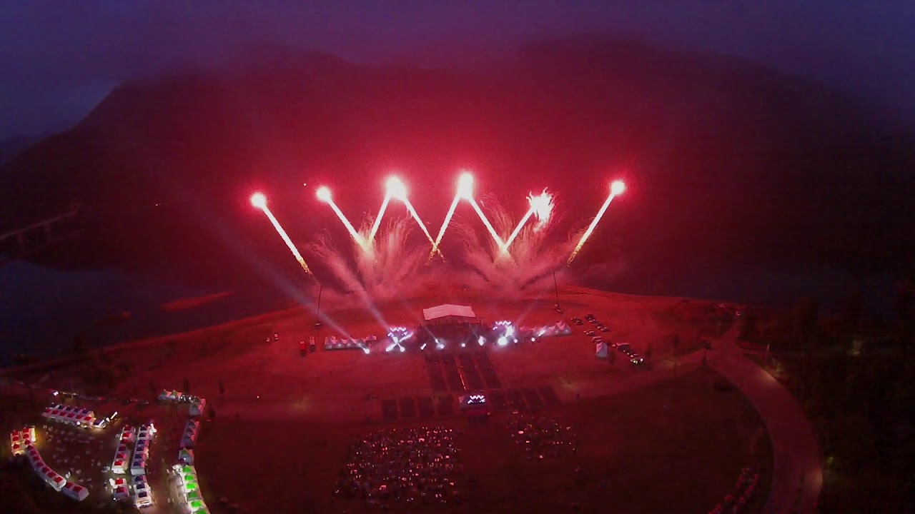 자라섬의 뜨거운밤- 드론촬영 영상 2015(sdtg) - YouTube