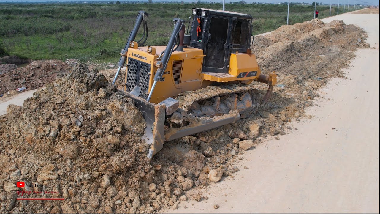 Wonderful Extreme Road Power Pushing Hard Of Bulldozer Construction ...
