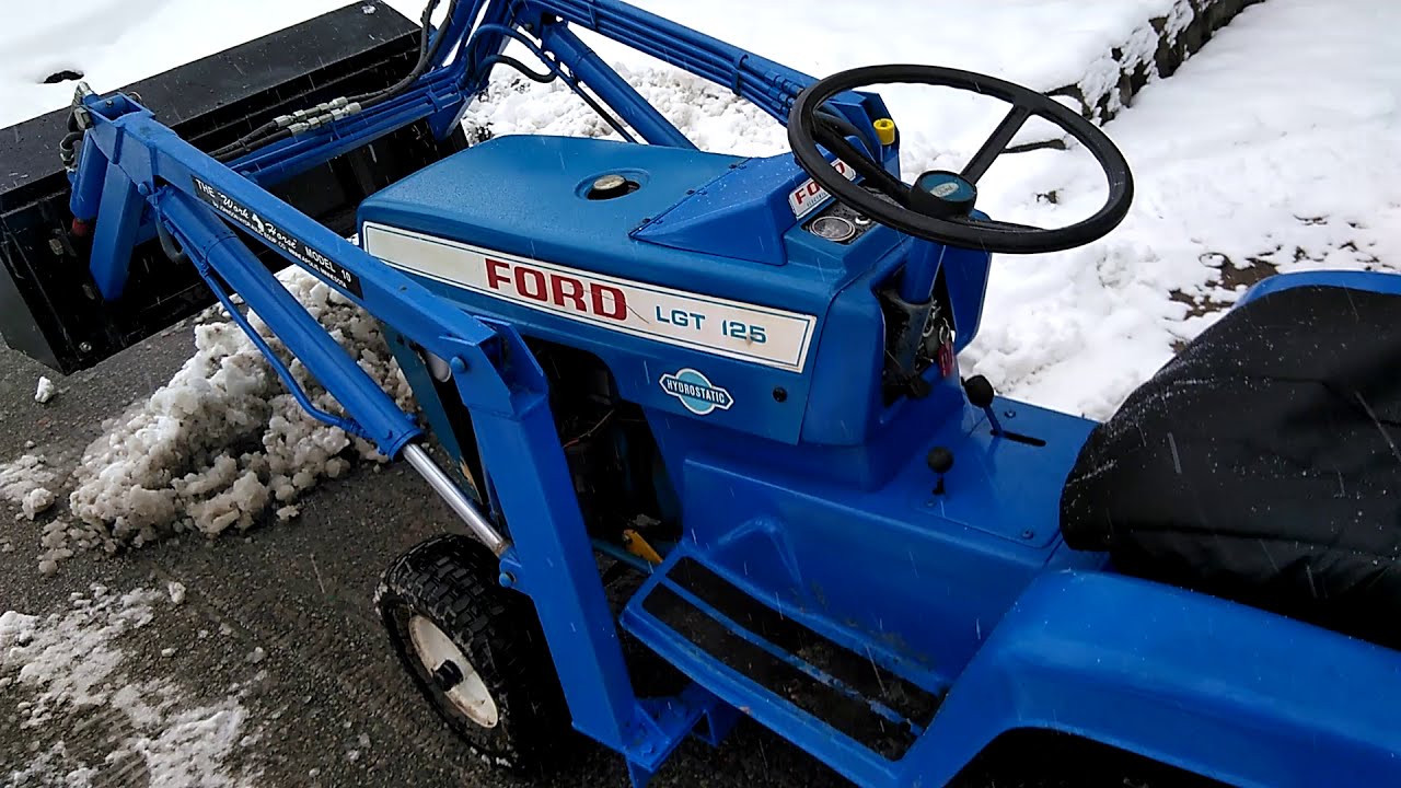 ford lgt loader first snowfall - YouTube