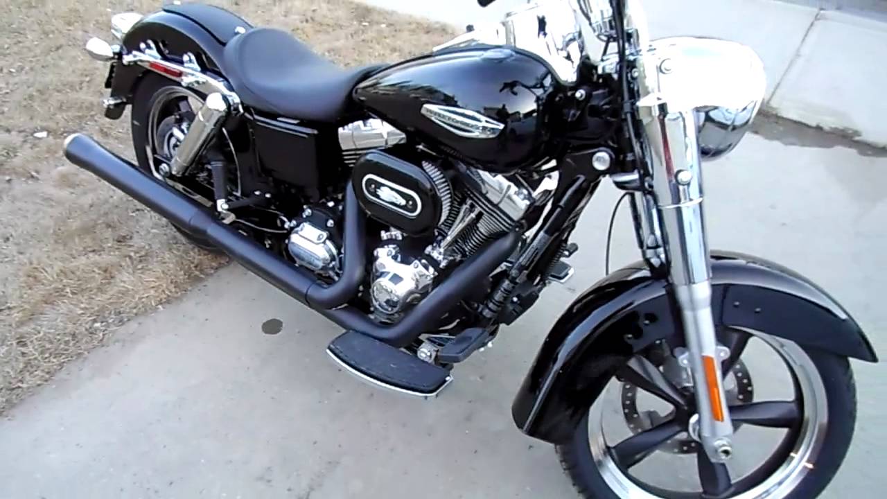 Harley FLD switchback solo - YouTube