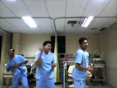 gotik versi perawat hot...