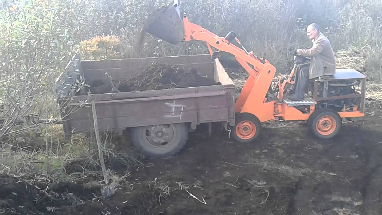 Homemade loader погрузка торфа - YouTube