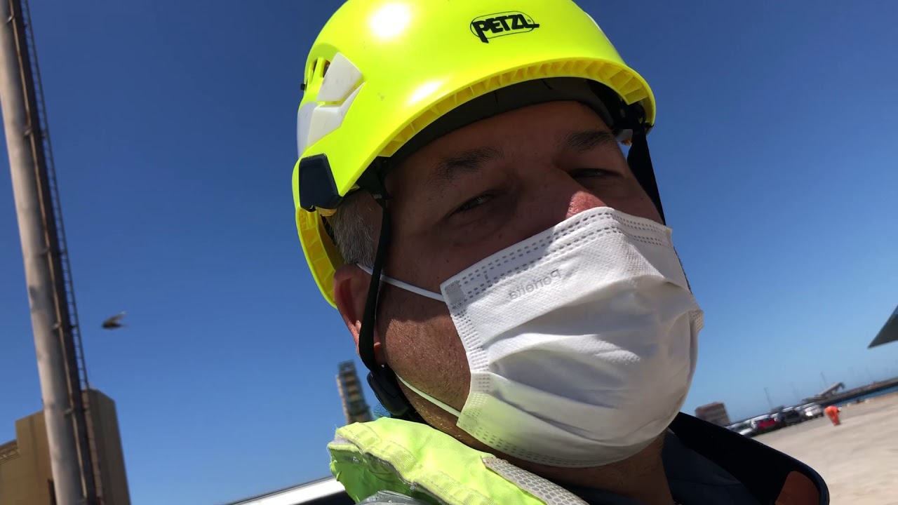 Port Kembla - PCC FREEDOM ACE - Ramp lowering - YouTube