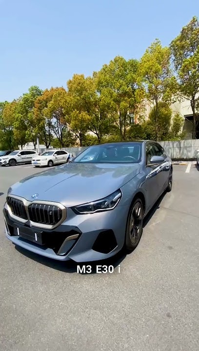 Як тобі це BMW? #електромобіль #bmw #i5 #bmwi5 #emotors - YouTube