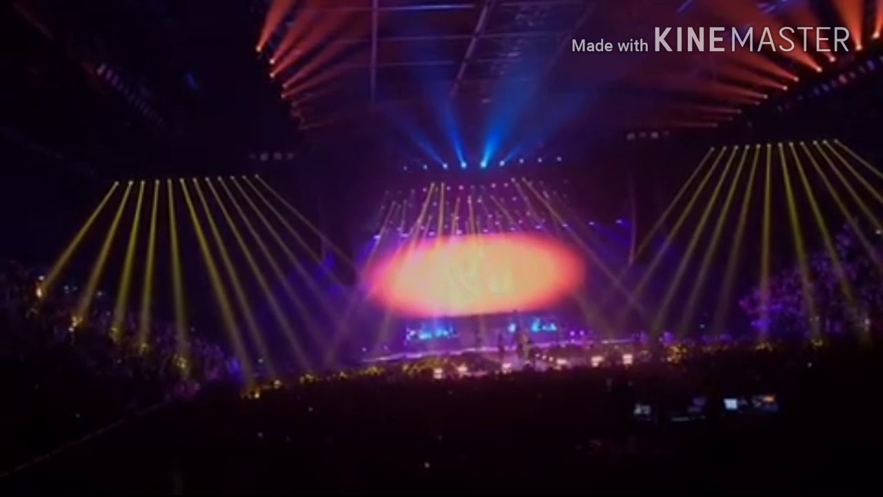Ariana Grande spark arena Auckland New Zealand 2017 - YouTube