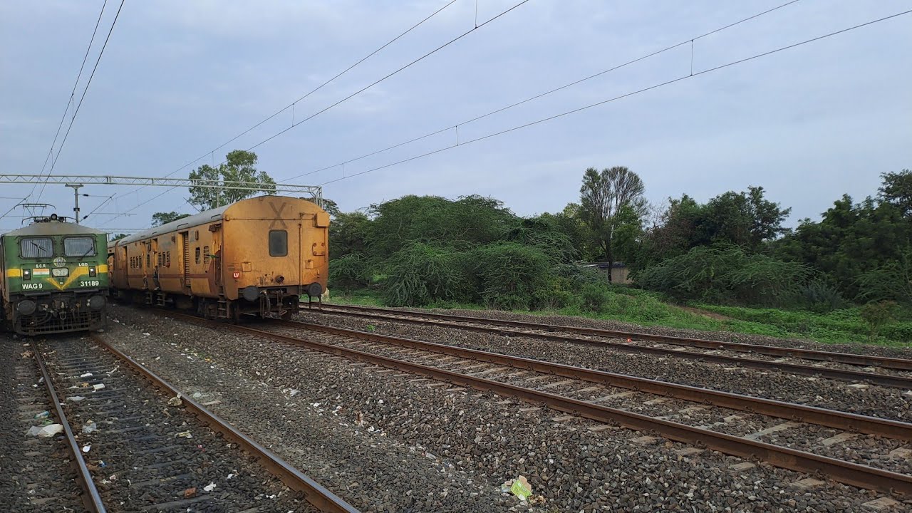 17687 Manmad Dharmabad Marathwada Express | Indian Railways - YouTube